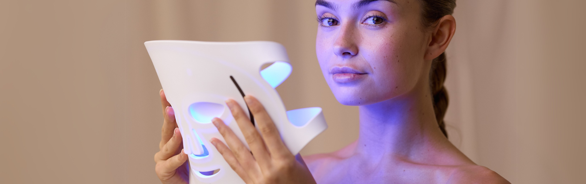 The Ultimate Guide to Blue Light Therapy for Acne | Project E Beauty